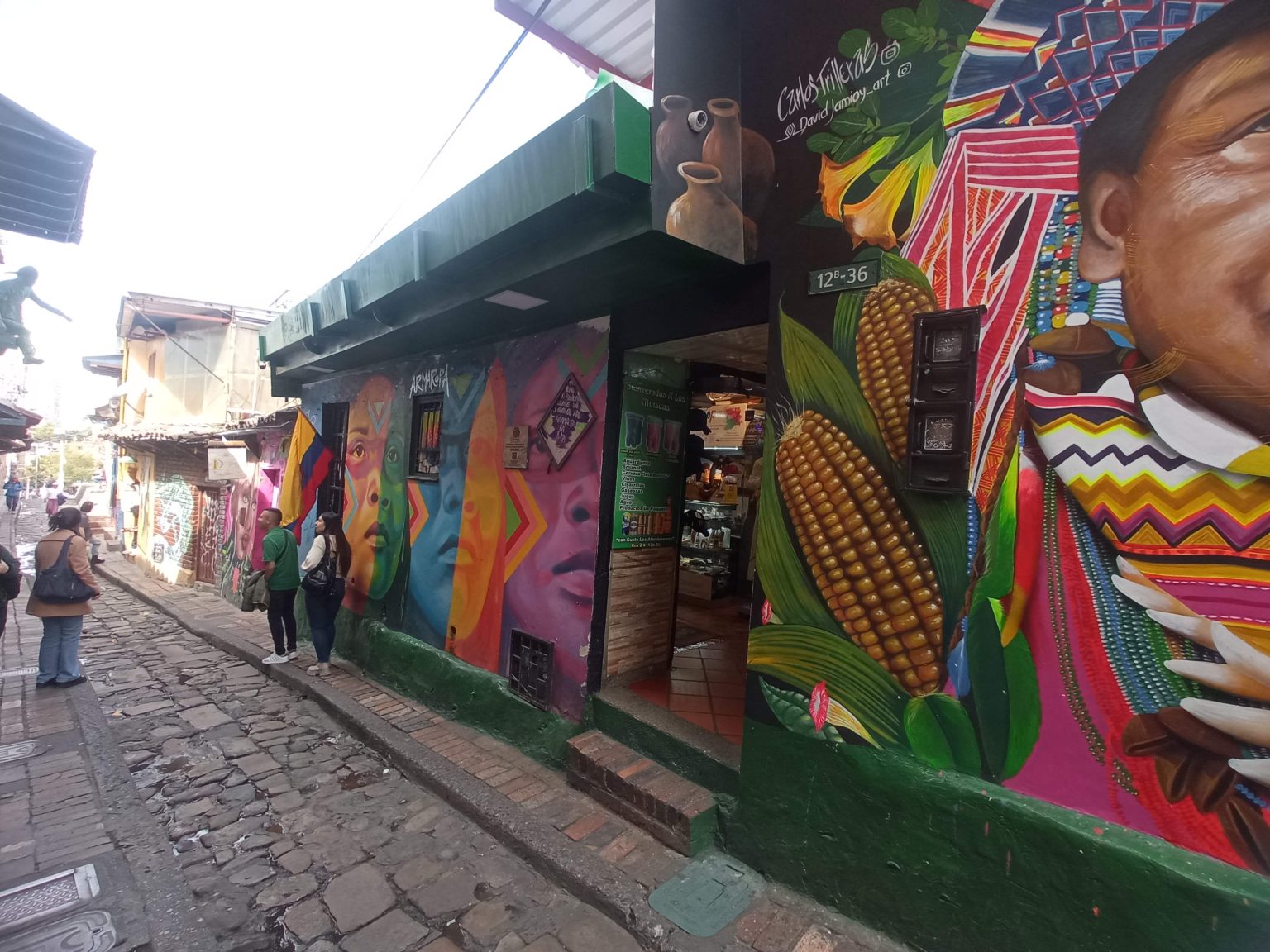 ¡Descubre el encanto del La Candelaria de Bogotá! - Ávimont